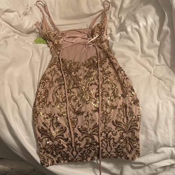 Windsor | Dresses | Windsor Pink And Gold Short Bodycon Dress Brand New ...